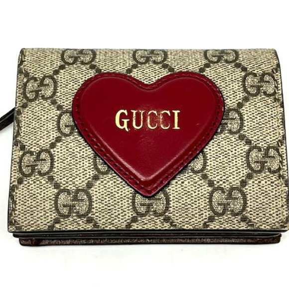 Gucci | Bags | Gucci Bifold Wallet Heart Motif Gg Supreme Canvas ...